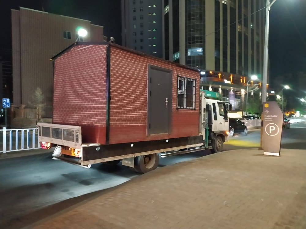 1207 ТҮЦ-ийг нүүлгэж, нийтийн эзэмшлийн талбай, явган хүний замыг чөлөөлөөд байна - logic.mn