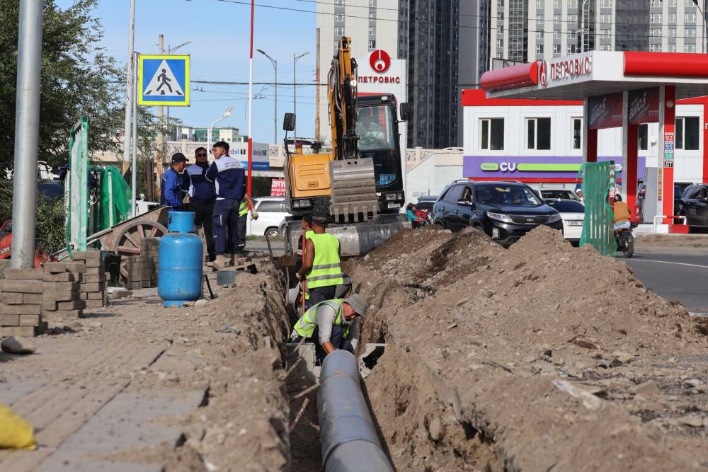 Энхтайваны гүүрний доор хэсэгт 1100 метр борооны ус зайлуулах шугам угсралтын ажил эхэллээ ...