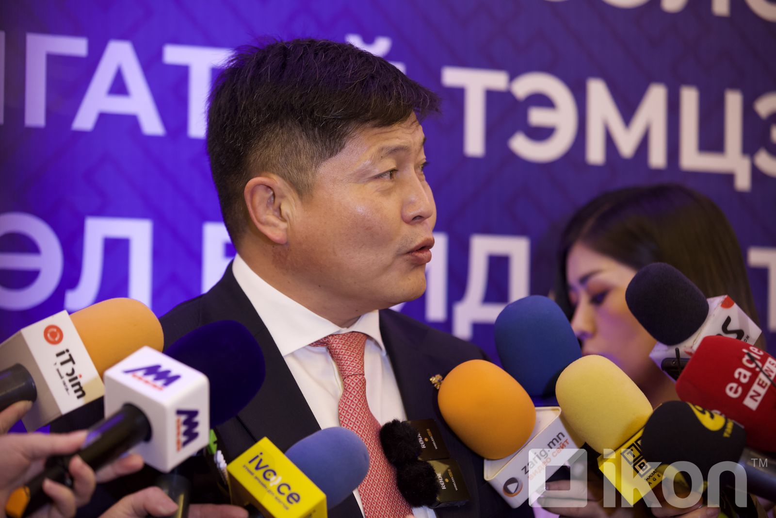 Х Нямбаатар Тодорхой тооны хүнийг шилжүүлэн авахаар БНСУ ын хууль сахиулах байгууллагатай