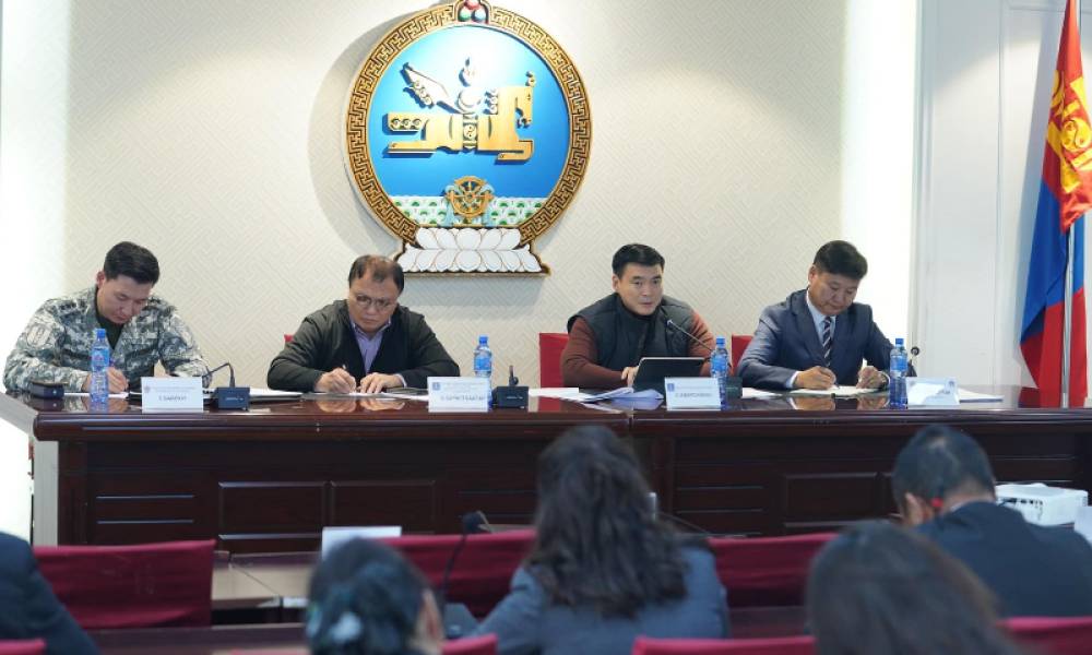Өвөрхангай аймгийн Онцгой комисст шаардлагатай зарим дэмжлэг үзүүлэв - logic.mn